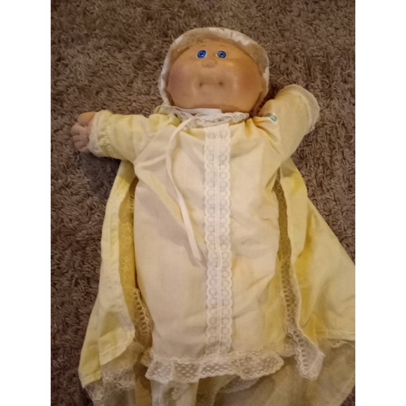 Toys | Vintage 1982 Cabbage Patch Kid Premie Original Clothes Blue Eyes ...